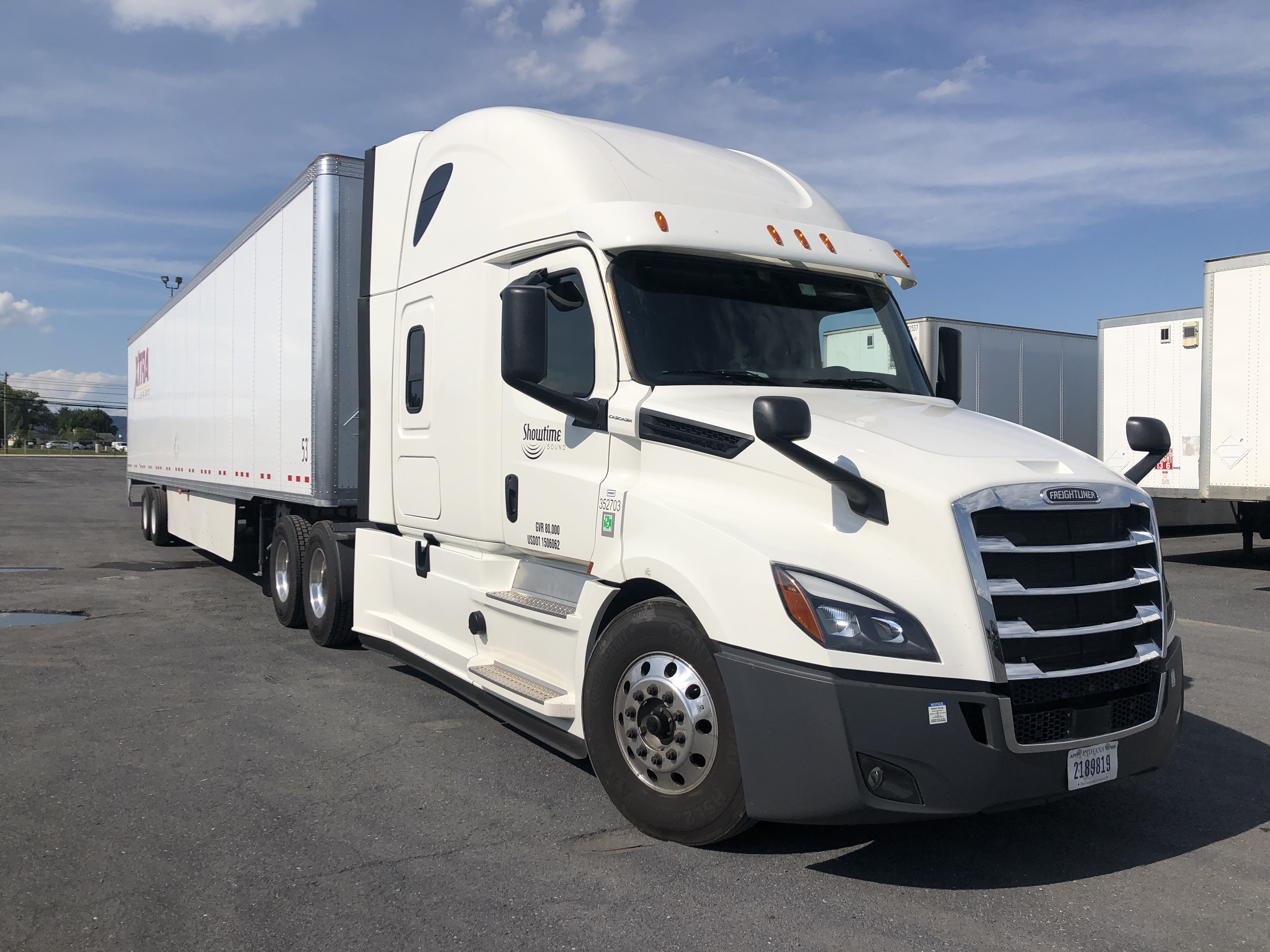 Showtime Trucking LLC