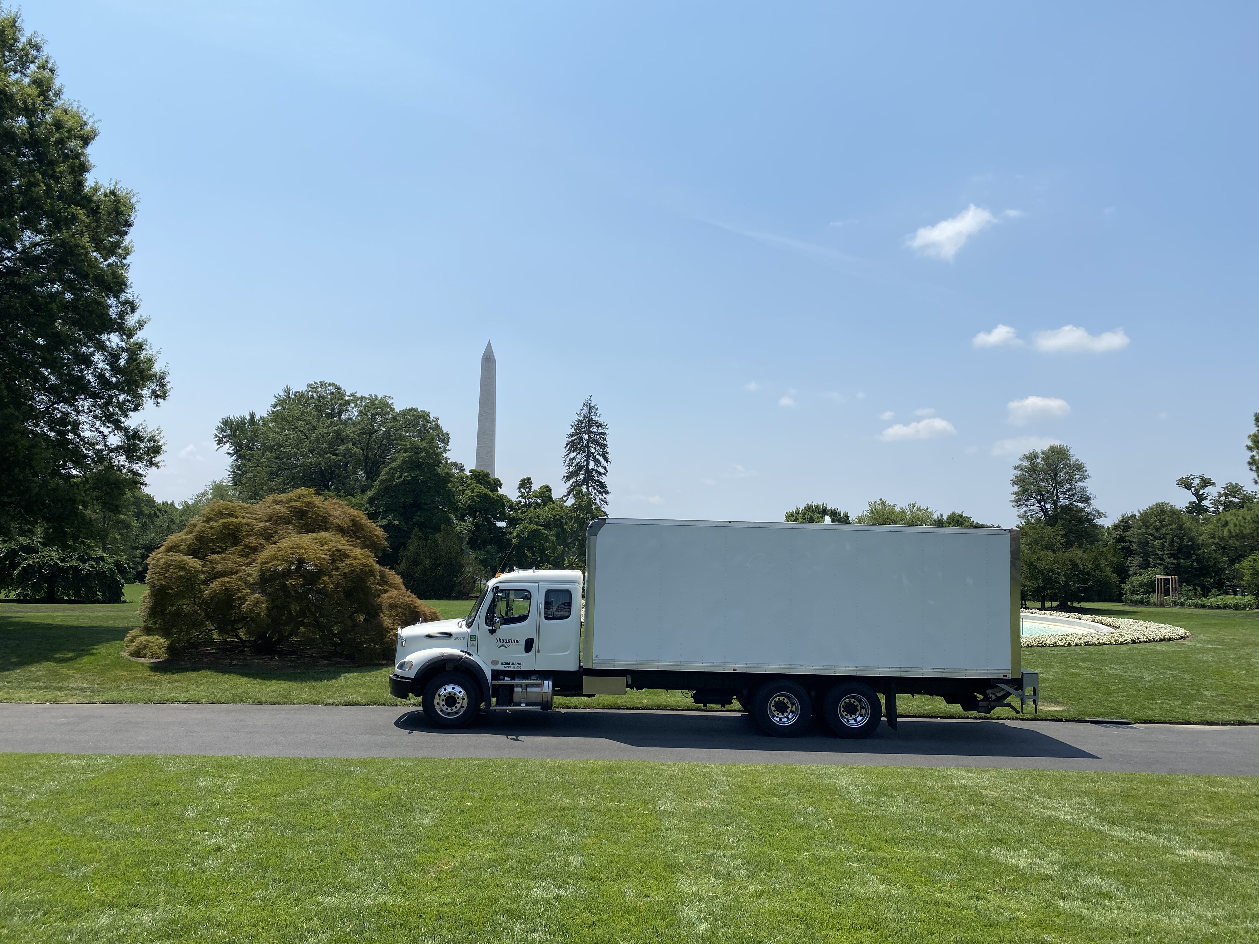 Showtime Trucking LLC