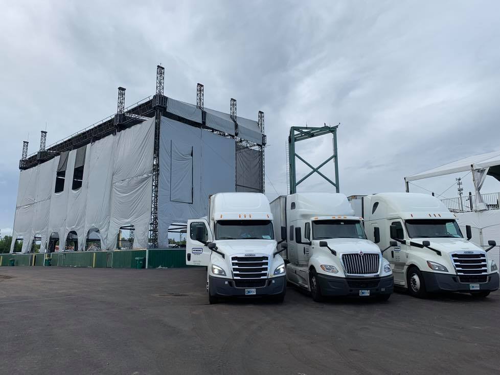 Showtime Trucking LLC