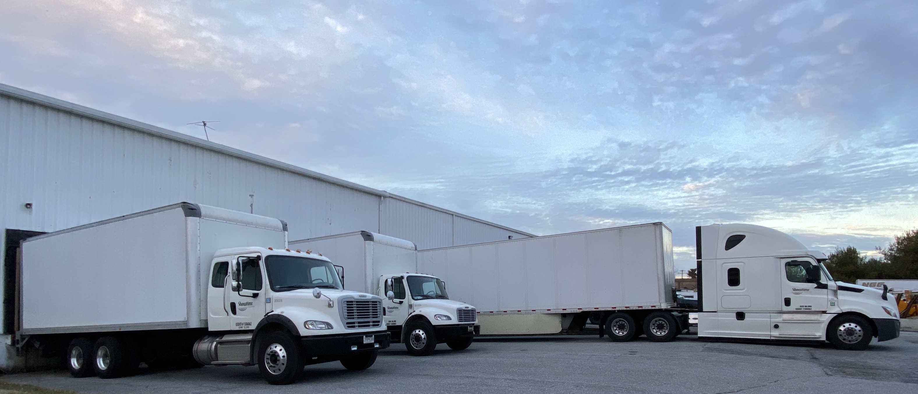 Showtime Trucking LLC
